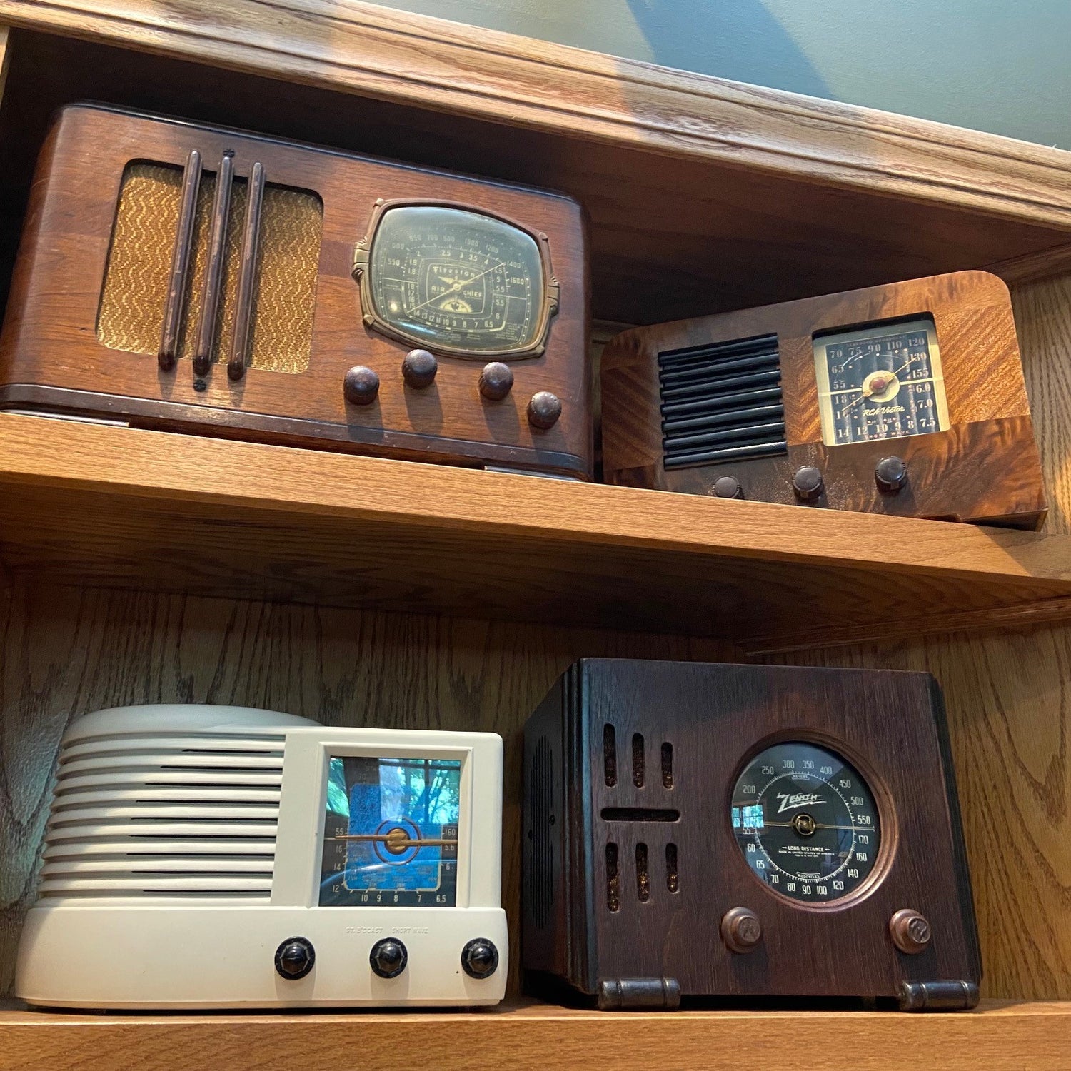 Discover the Secrets of Antique Radio Repair and Unleash Their Beautif ...
